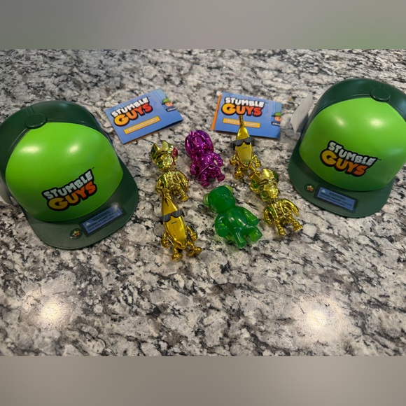 Stumble Guys | Toys | Stumble Guys Green Helmets And Figurines Set ...